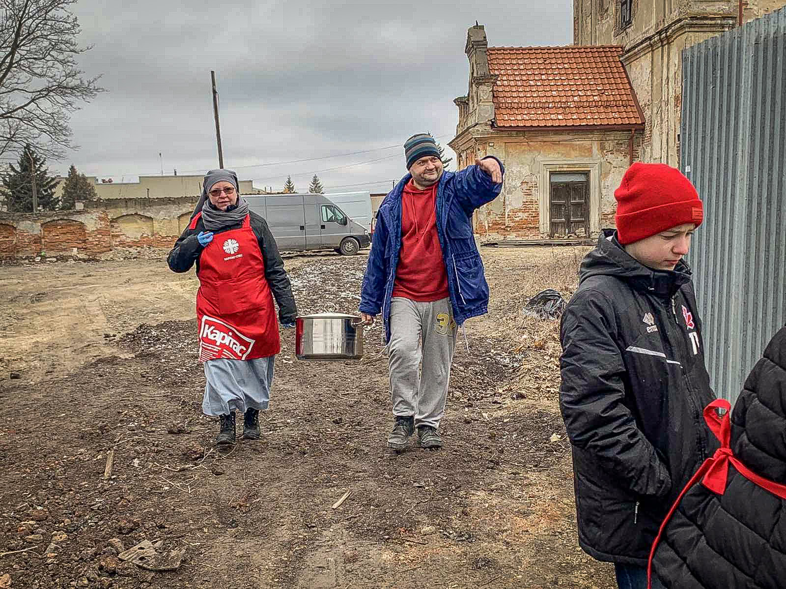 Acute humanitarian support for victims of violence in Ukraine | Dutch ...